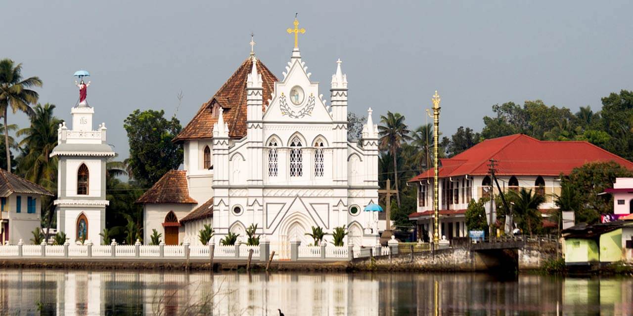 Top 10 Charming Tourist Places in Alappuzha